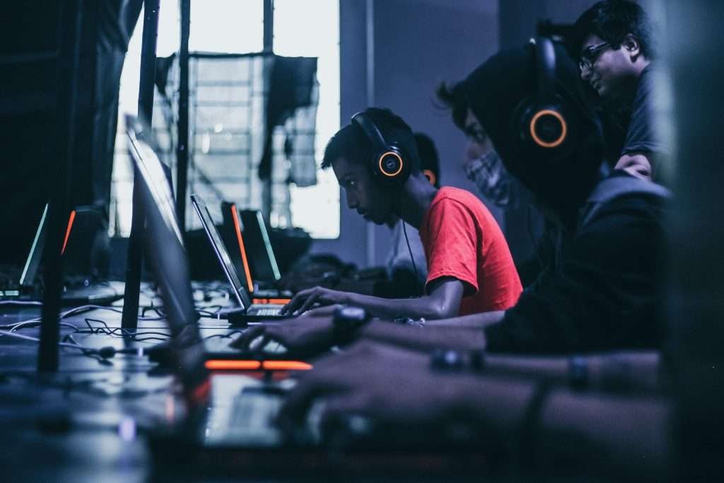 Gaming Posture And Ergonomics For Esports 8 Easy Tips